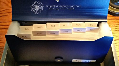 How to Set Up a Monthly Receipt Organizer | Simple Living Country Gal