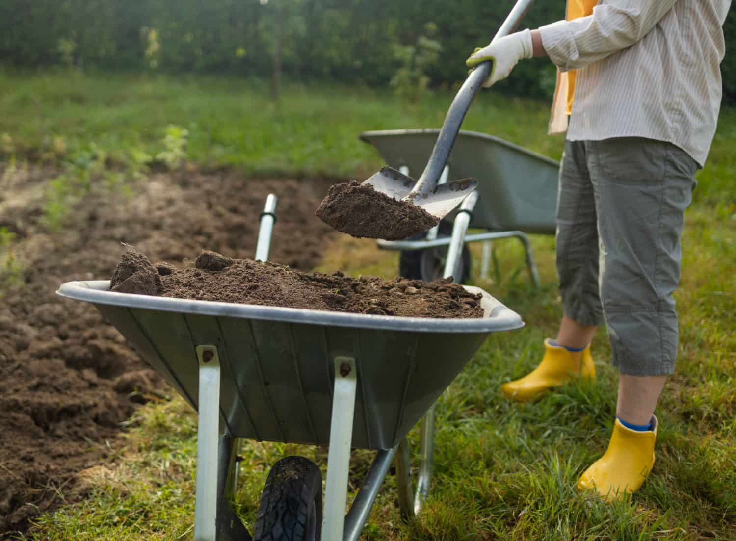 Prepare Your Garden for Planting with This Clean Up Checklist | Simple ...